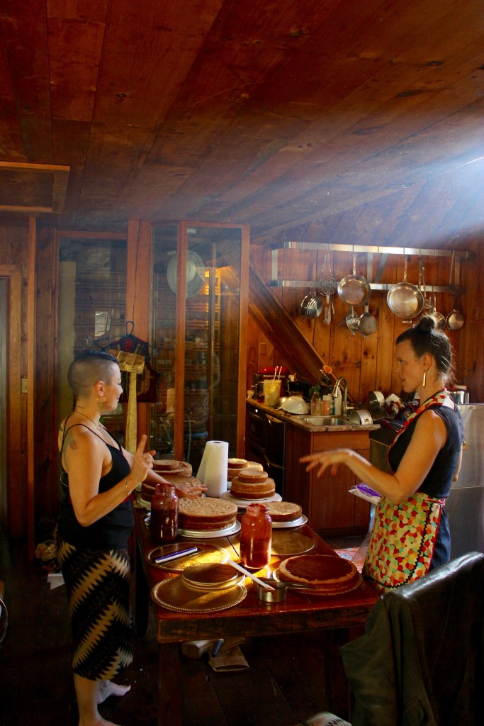 A Luscious Autumn Fertility Cake for Sxip and Coco’s Wedding- Hazelnut ...
